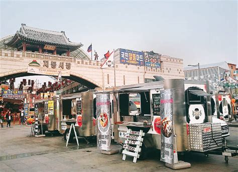 ‘전국 최초 전통시장 푸드트럭존⋯백종원 손길도 무색 중고매물이 된 청년의 꿈 ②