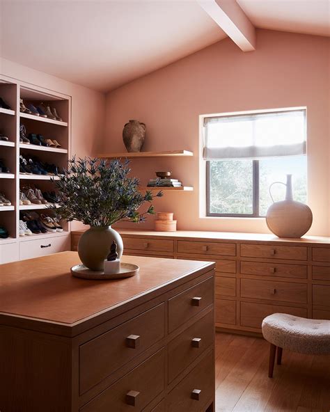 Decoding A Dress Code Casa De Suna