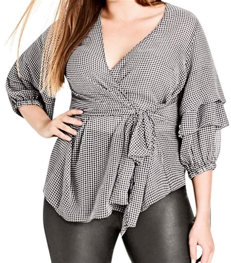 A Photographer Told Us The 1 Selfie Photo Trick Who What Wear