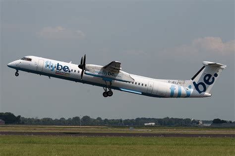 United Nations De Havilland Dash 8 400 Exits Runway In South Sudan
