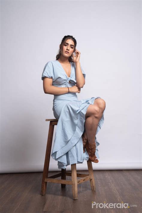 Kavya Thapar Photos Kavya Thapar Pics Photo Gallery Hot Sexy Kavya Thapar Photos Photos