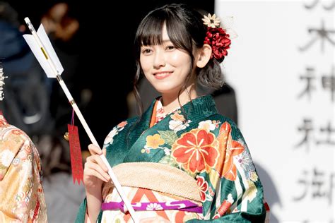 クランクイン！ On Twitter 乃木坂46新成人、振り袖姿を披露 池田瑛紗「伝統的な和柄の着物に憧れて」 伊藤理々杏 柴田柚菜
