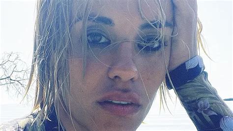 Радина Кърджилова май се тунингова Залага на секси визия Звезди Woman Bg