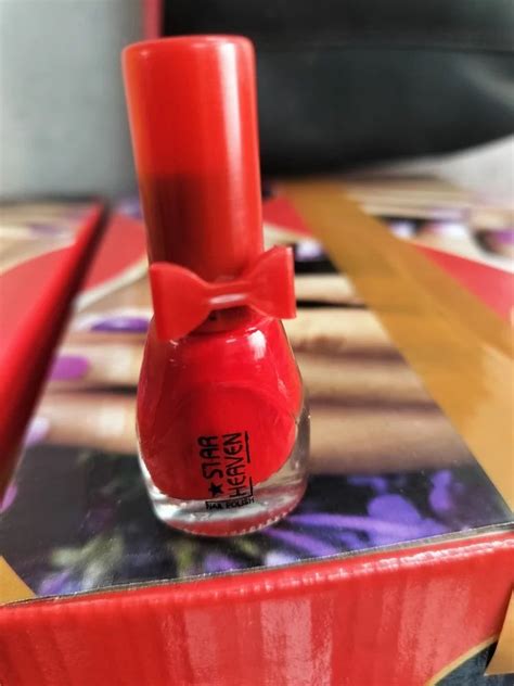 8 Ml Coloured Nail Polish Glossy At Rs 63dozen In New Delhi Id 2853148314148