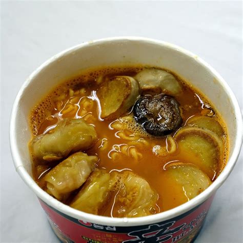 Review Shin Ramen Black