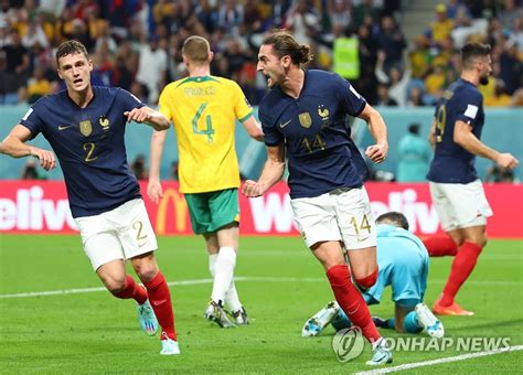 동점골 기록한 라비오 연합뉴스