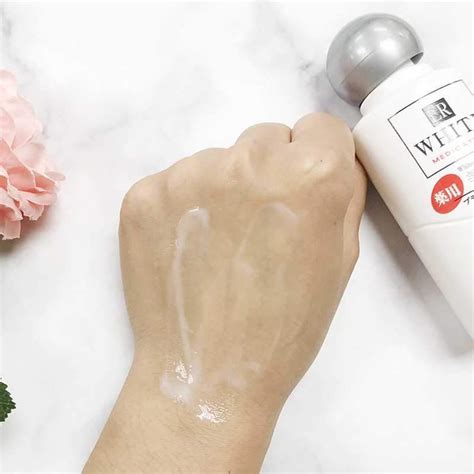 大創美白乳液抹上臉會有水光肌感覺 壹讀