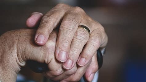 Държавата ремонтира старческите домове