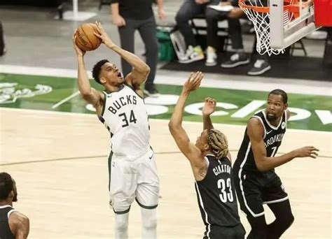 申京字母哥难搭档？火箭酝酿新组合！格林配巨星，难题迎刃而解