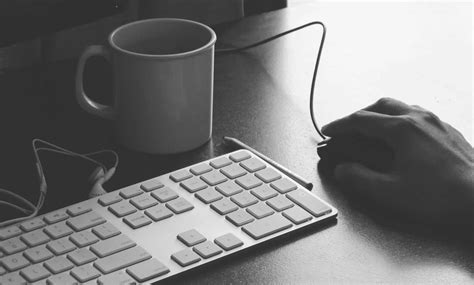 一定量スクロールすると要素をフェードインさせる処理をjqueryなしで実装する方法 Techmemo