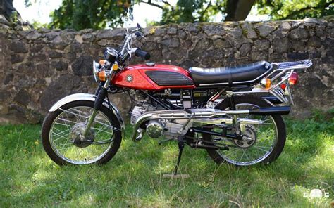 Die sensationelle Suzuki T 125 Stinger – agiler Zweitakt-Burner mit 15 PS