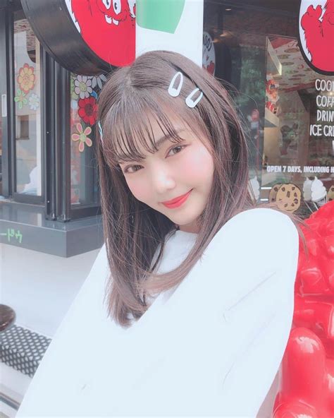 平塚日菜さんのインスタグラム写真 平塚日菜instagram 「今日はkobaさん撮影でした♪ ちょこっとシースルー前髪に☺ 今回も