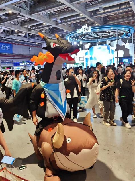 喷火龙骑的这是什么没见过 178