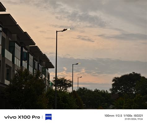Vivo X Pro Sophisticated Smartphone Camera With Zeiss Apo Telephoto Lens Nextrift