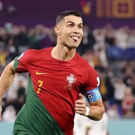 Cristiano Ronaldo Se Torna O 1º Jogador A Marcar Em 5 Copas Diferentes