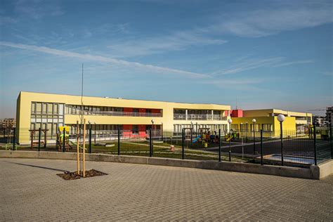 Въведени в експлоатация са две нови детски градини в София