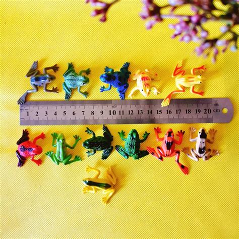 도매 ~ 12 개혼합 색상의 개구리인형의 집미니어처사랑스러운 귀여운요정 정원 놈이끼 테라리움 장식공예품분재피규어 And 미니어처 Aliexpress