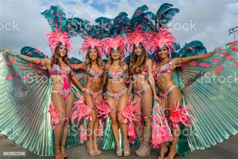 하츠 카니발 프리젠 테이션 자외선 정글에서 즐기는 가면 Mardi Gras에 대한 스톡 사진 및 기타 이미지 Mardi Gras 깃털 다중 색상 Istock