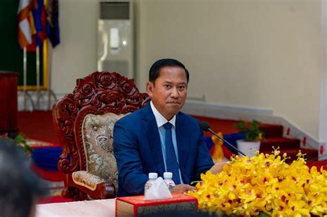 ឯកឧត្តម វ៉ី សំណាង ស្នើឱ្យអាជ្ញាធរក្រុងស្រុក