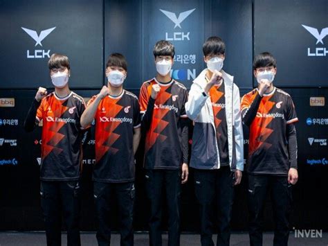 Lck Spring Split 2022 Kdf Tinggalkan Juru Kunci Drx Raih Win Streak