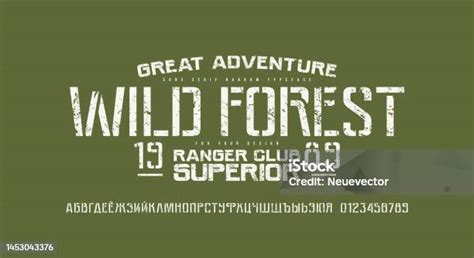 키릴 스텐실 플레이트 산세리프 글꼴 에 밀리터리 스타일 개체 그룹에 대한 스톡 벡터 아트 및 기타 이미지 개체 그룹 거친