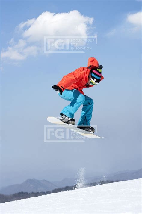 Winter Sports겨울스포츠064 Pho070 프리진 사진 젊은이 풍경 운동 한국인 하늘 자연 남자