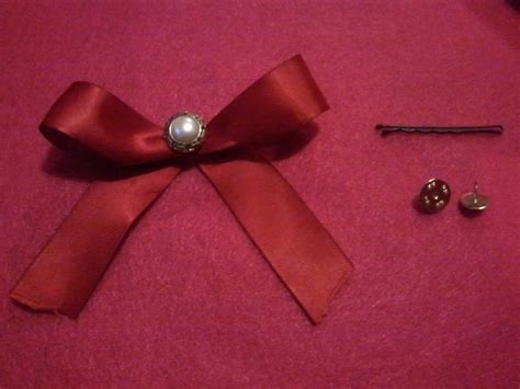 Button Down Your Bow How To Make A Gift Bow Jewelry Making On Cut Out Keep