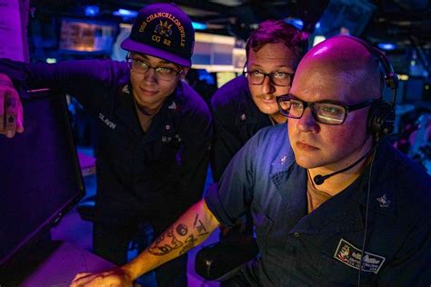 Us Navy Sends Warships Through Taiwan Strait Putting China On ‘high