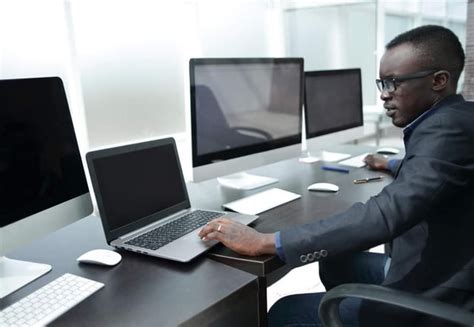 This Is How People Think Programmers Work Like In My Country R