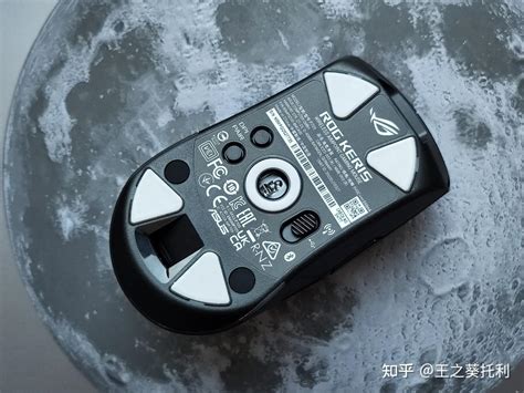 2023年高端游戏鼠标推荐：rog月刃无线 Aimpoint 36k 鼠标上手体验：一款超强、超轻、超好用的无线游戏鼠标~ 知乎