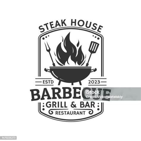 바베큐 로고 Bbq 아이콘 또는 레이블입니다 그릴 바 레스토랑 스테이크 하우스 빈티지 배지 디자인 불 불꽃 그릴 포크 및 주걱 벡터 그림입니다 바베큐그릴에 대한 스톡 벡터