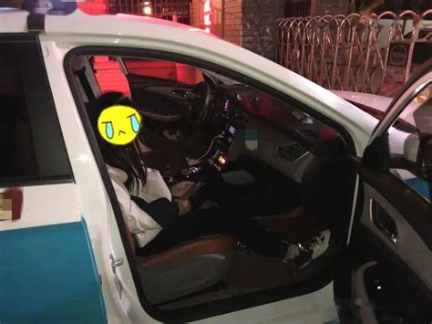 泉州一少女饿晕倒在出租车上警方一查 搜狐大视野 搜狐新闻
