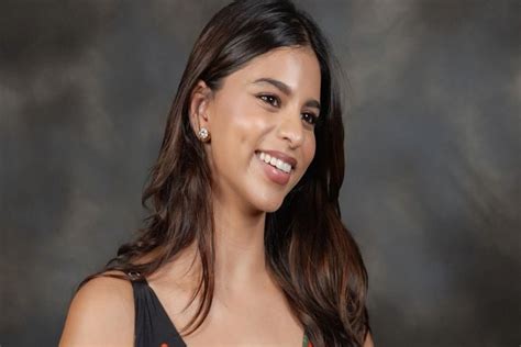 Suhana Khan Snapped At Rumored Beau Agastya Nandas Restaurant Project