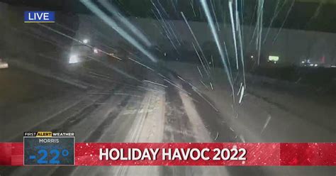 CBS 2 S Mobile Weather Lab Heads Out On The Slick Slow Moving Highways Across Chicago Area