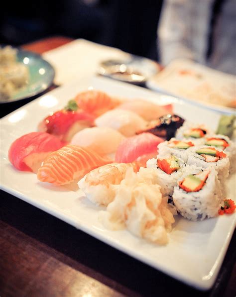 초밥 And 롤 요리 음식 네모판