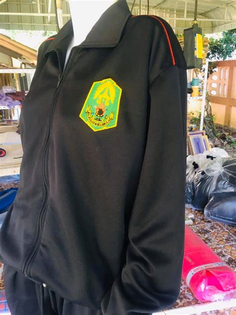 ชุดวอร์มทหาร โรงงานตัดเย็บเสื้อผ้าหมู่บ้านจุฬาภรณ์พัฒนา 2