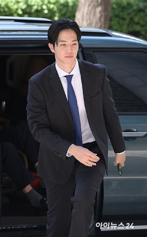 [포토]현대家 결혼식 참석한 정몽준 차남 정예선