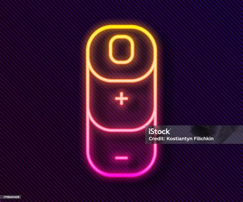 검은 색 배경에 격리 된 빛나는 네온 라인 배터리 충전 수준 표시기 아이콘 벡터 가득 찬에 대한 스톡 벡터 아트 및 기타 이미지 가득 찬 계기판 측정기 고압 전류