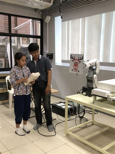 โครงการ เรียนรู้สนุก กับ Robot แขนกล บริษัท อัลฟาโซลูชั่น จำกัด Alpha