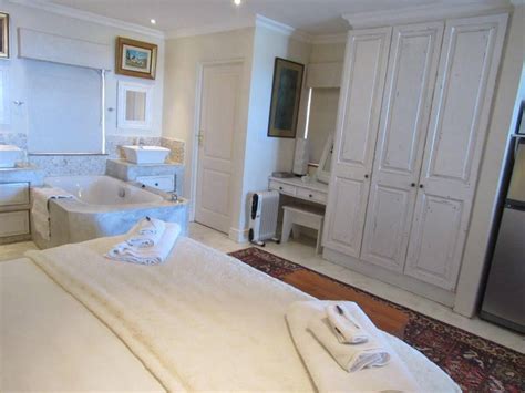 Dolfyn Self Catering Westcoast Bookings