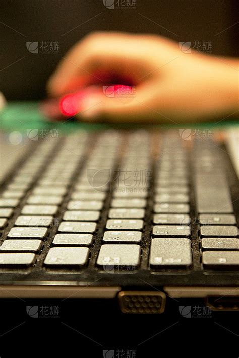 笔记本电脑键盘