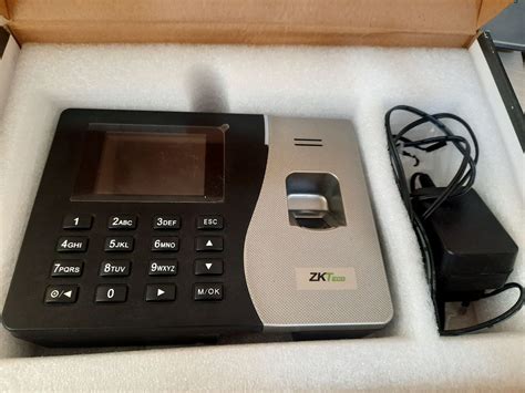 Цаг бүртгэлийн төхөөрөмж