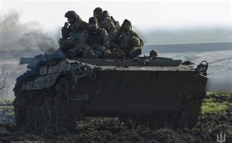 Протягом минулої доби відбулося 73 бойових зіткнення ситуація на фронті Вечірній Київ