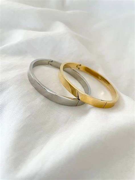 گالری کاکوله دستبند النگویی آینه ای مدل بیضی