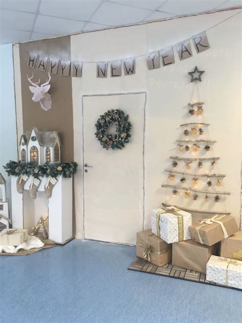 Новогоднее оформление украшение класса новогодний декор своими руками ёлка из веток камин