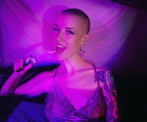 Pepper Dagger Nudes Sex Chat And Phone Sex On Sextpanther