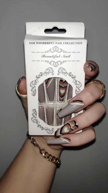 Накладные ногти 24 штуки — цена 250 грн в каталоге Накладные ногти Купить товары для красоты и