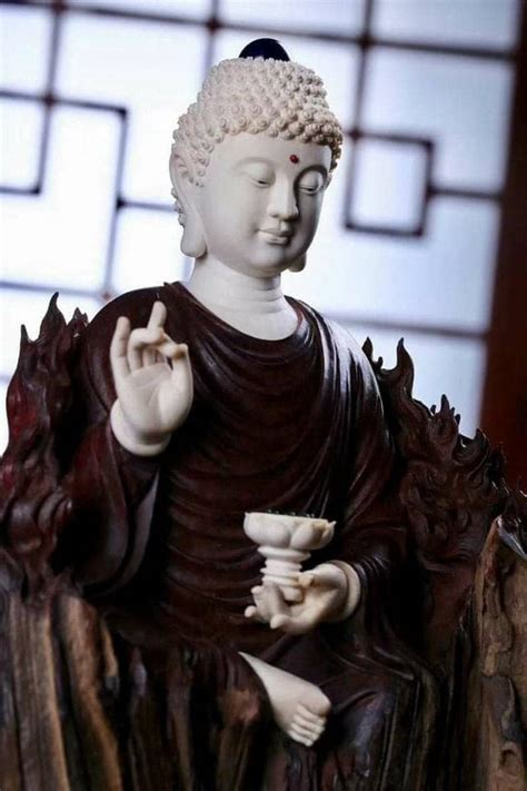 პოზიტიური ზღაპრები Hot Like You 120 წლის წინ 1901 წლის 12 იანვარს დაიბადა ეთნიკურად სომეხი