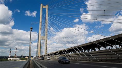 Рада оборони Києва дозволила рух транспорту Південним мостом з лівого на правий берег Київ інфо