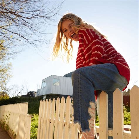 Emily Alyn Lind At A Photoshoot 2019 Hawtcelebs